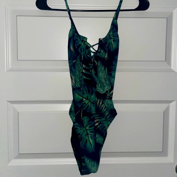 Rip Curl | Swim | One Piece Leafy Ripcurl Bathing Suit | Poshmark